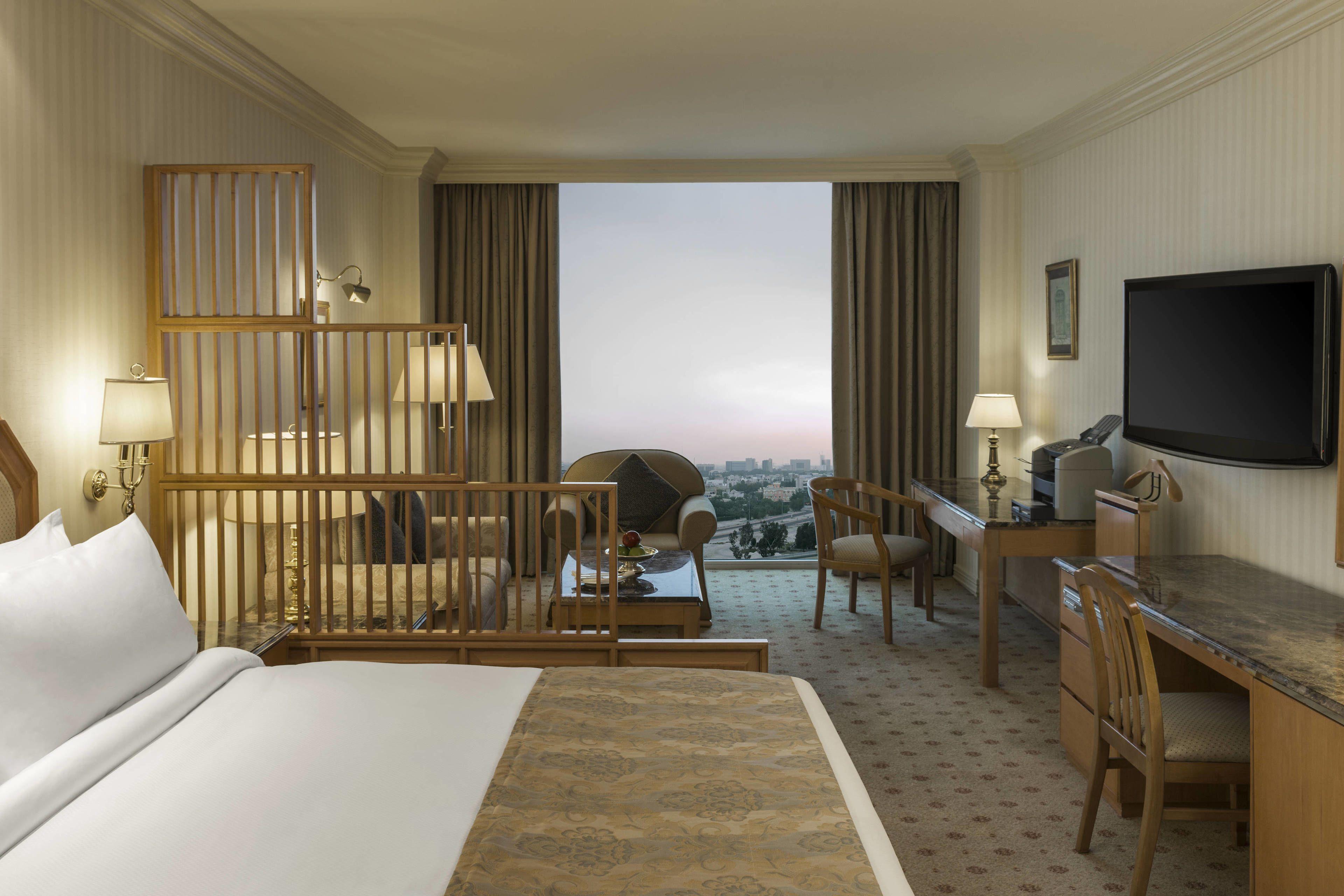 Sheraton Kuwait, A Luxury Collection (Hotel) 5⋆ ··· Al Asimah, Kuwait ...