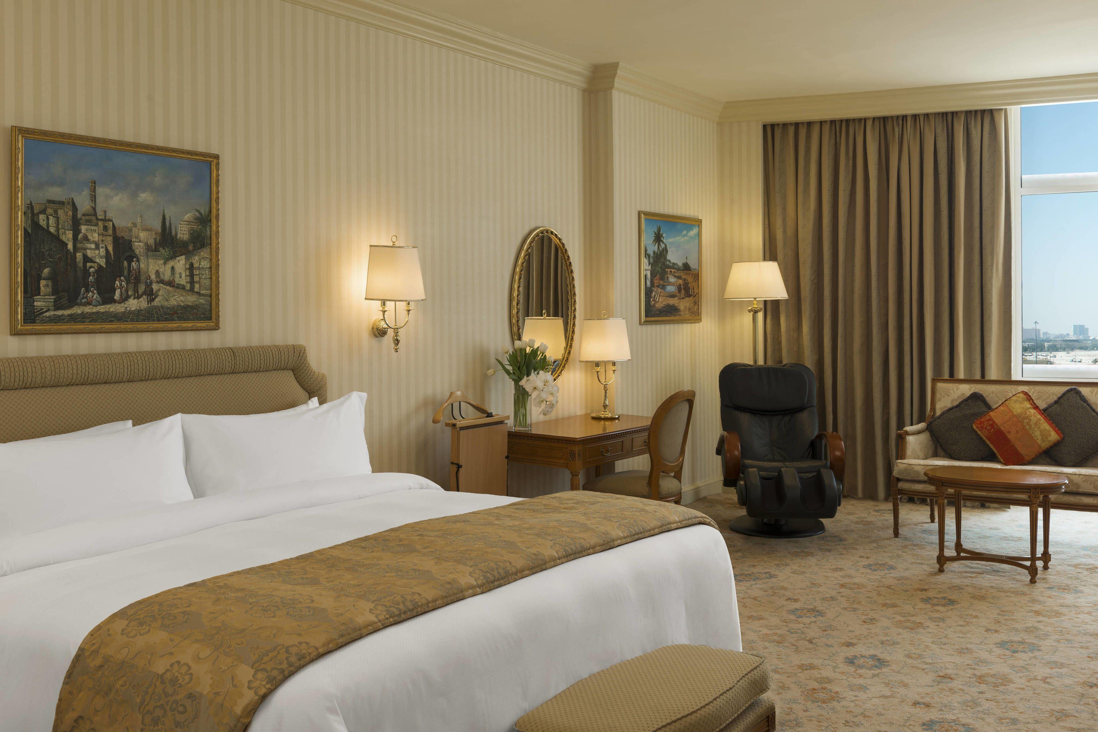 Sheraton Kuwait, A Luxury Collection (Hotel) 5⋆ ··· Al Asimah, Kuwait ...